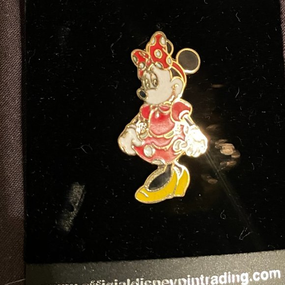 Disney | Accessories | New Classic Minnie Mouse Character Pin | Poshmark